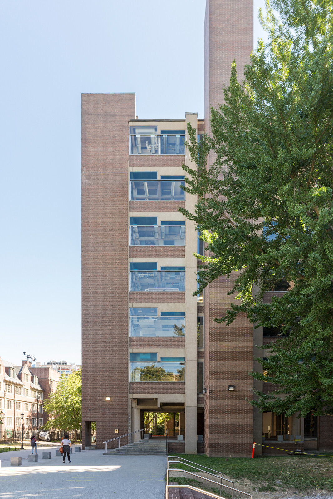 Richards Medical Research Laboratory by Louis Kahn | Francis Wu ...